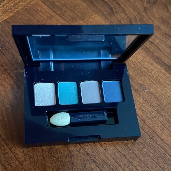 Estee Lauder | Makeup | Nwt Estee Lauder Blue Eyeshadow Palette With ...
